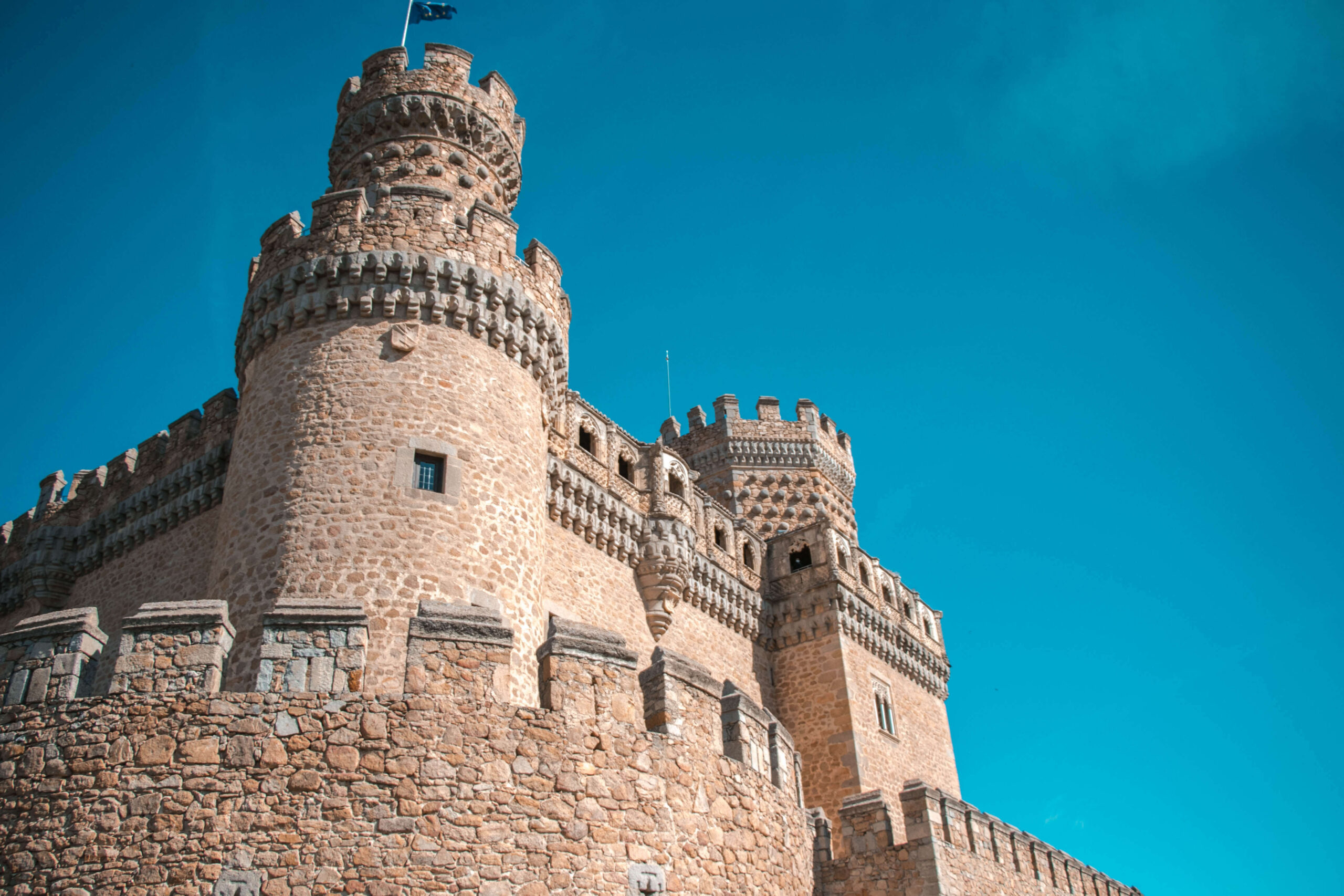 El castillo medieval más bonito está a una hora de Madrid