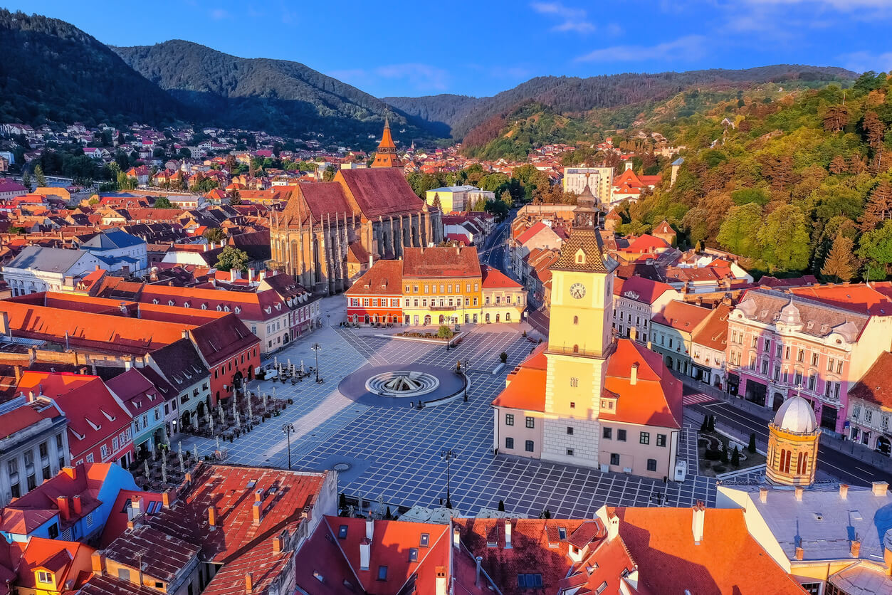 Fortalezas y vampiros en Brașov, la ciudad con más leyendas de Rumanía